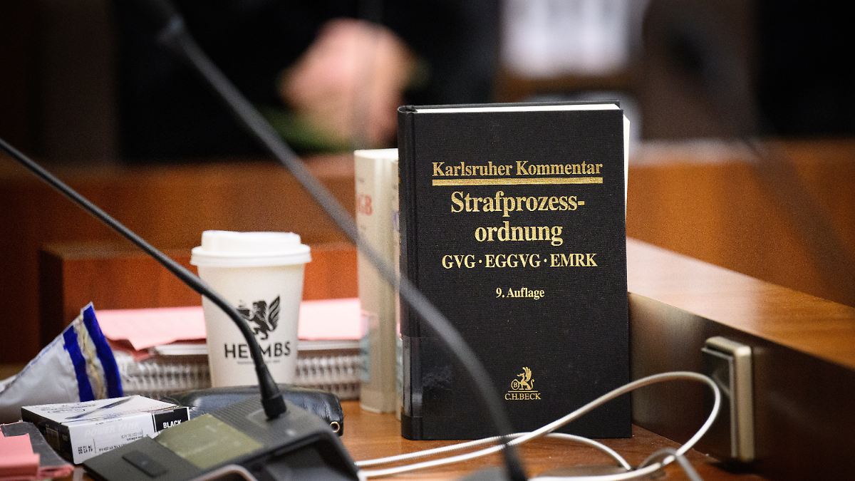 Procès pour espionnage en Russie : un agent accusé du BND nie les ...