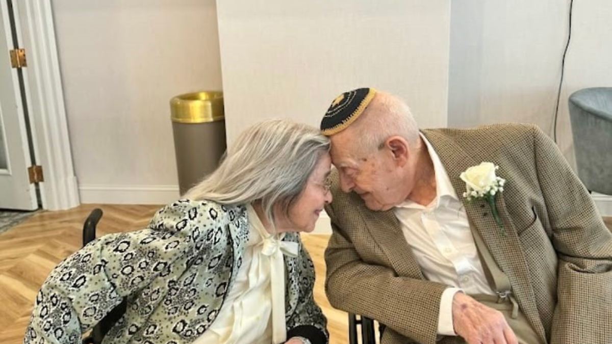 Rencontré à l'ancienne : un couple célèbre un mariage record à Philadelphie