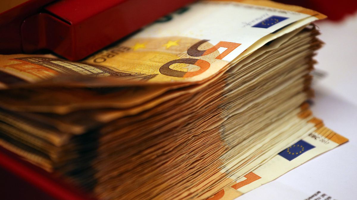 2 459 800 000 000 d'euros : La dette publique augmente - de grandes ...