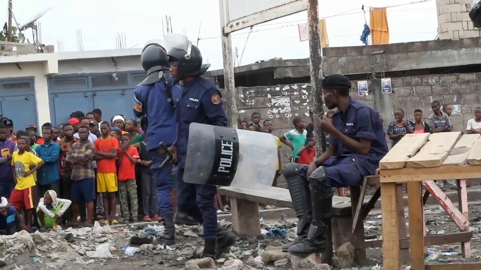 Insurrection et chaos à Kinshasa