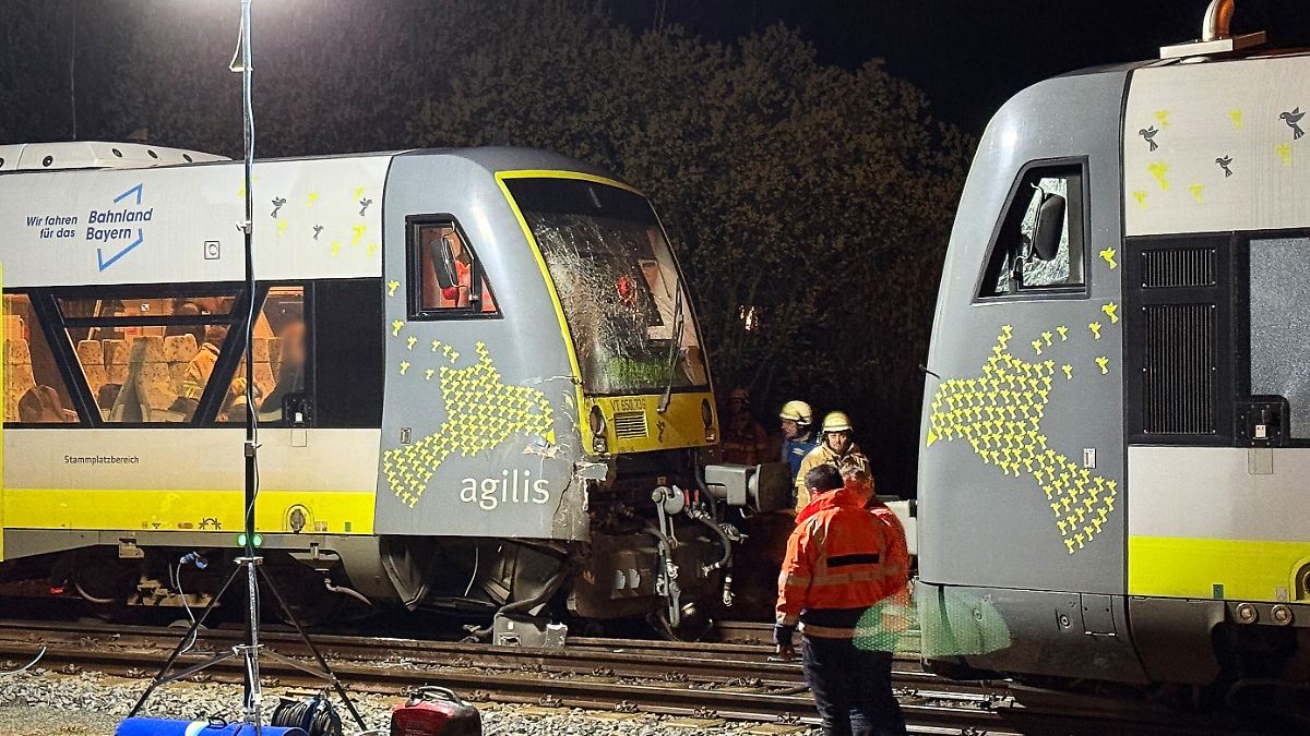 Huit blessés : deux trains entrent en collision à la gare centrale de ...
